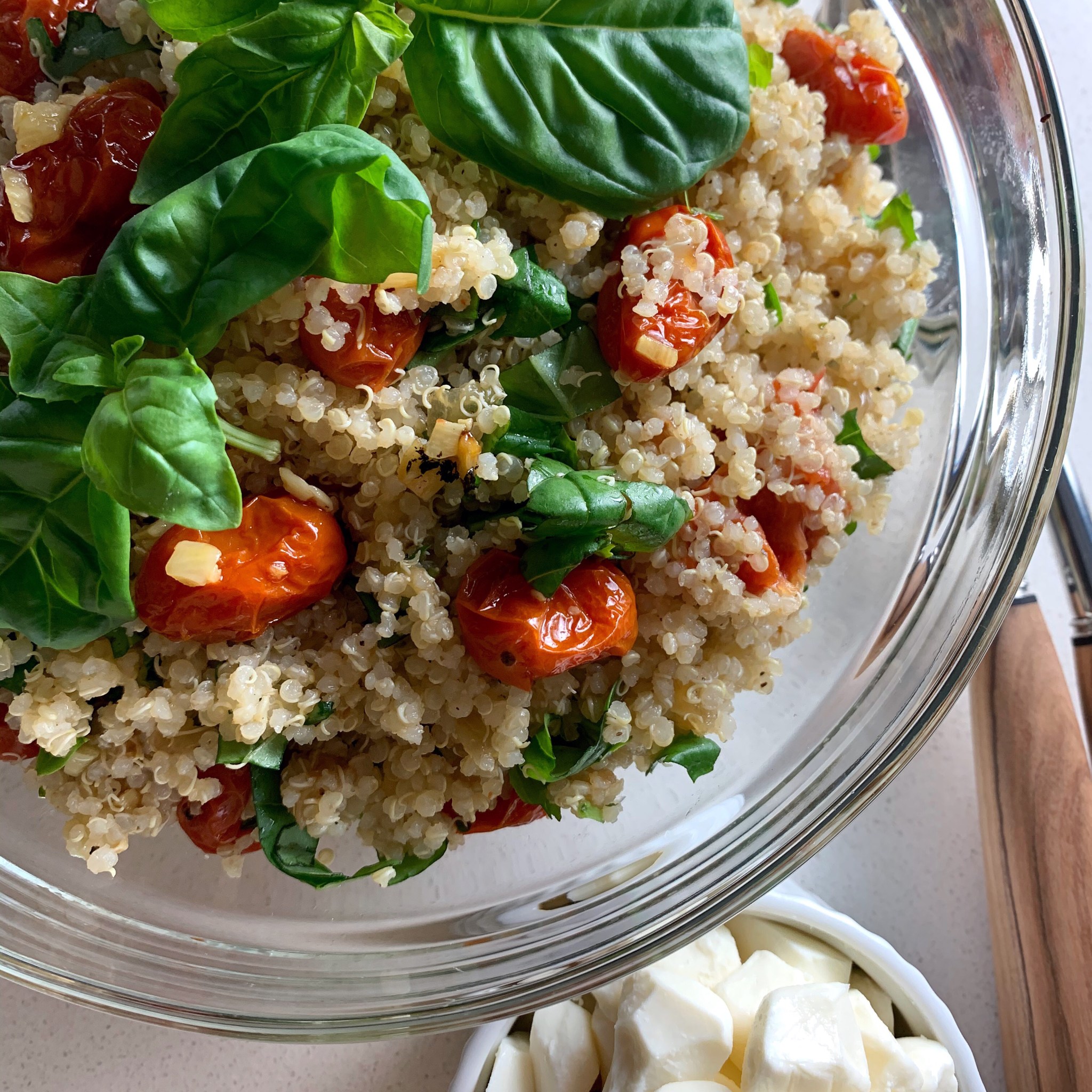 Caprese Quinoa Salad with Roasted Cherry Tomatoes – Radiate Food Vibes