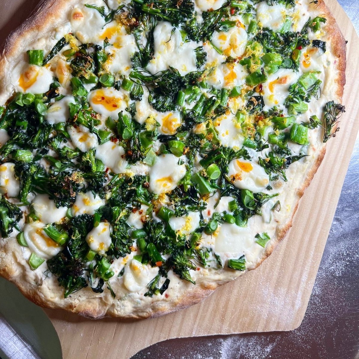 Broccolini Pizza with Lemon-Ricotta (vegetarian) – Radiate Food Vibes